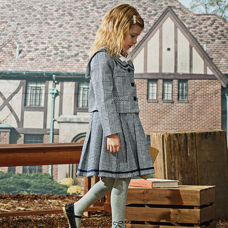 Jacqui Black and White Jacket – Chattam & Blair